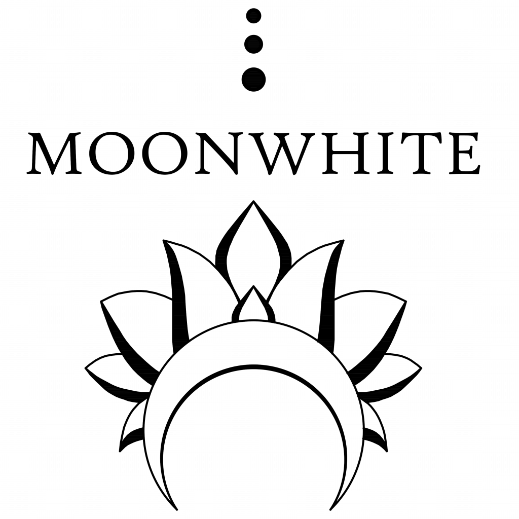 MOONWHITE